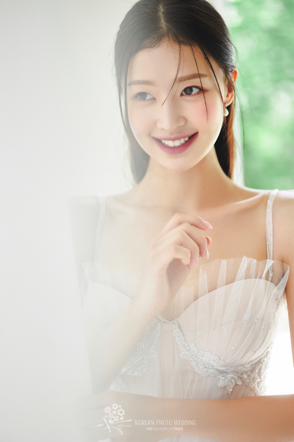 スタジオ紹介 | Studio Clairから2023年度新サンプルが発表されました♡│韓国フォトウェディング情報館